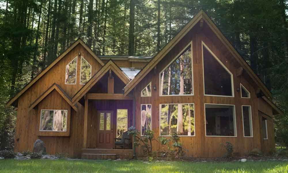 Airbnb Brand Color Codes » BrandColorCode.com